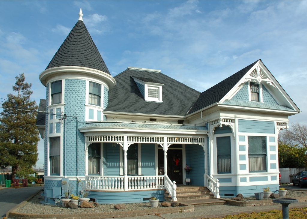 Your Old Home May Be Costing You Money in Iowa | Martin Built Homes